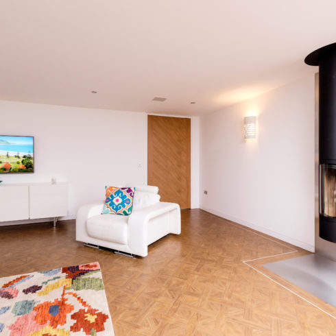 The fashion for ceiling height doors in interior design | Doorsan